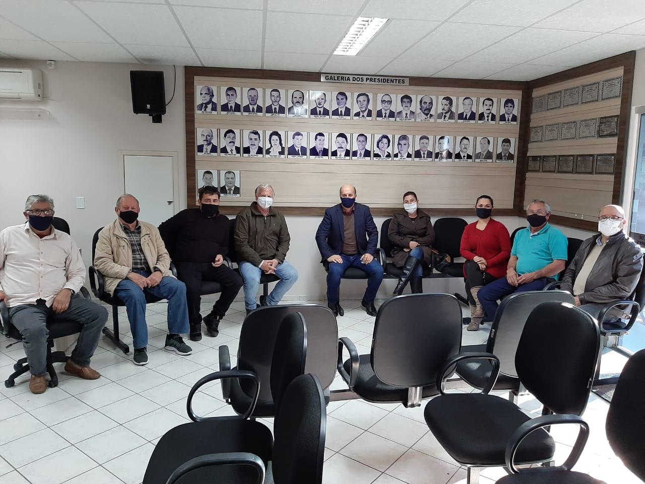 Vitor Hugo é o pré-candidato a prefeito de Meleiro pelo Progressitas ...